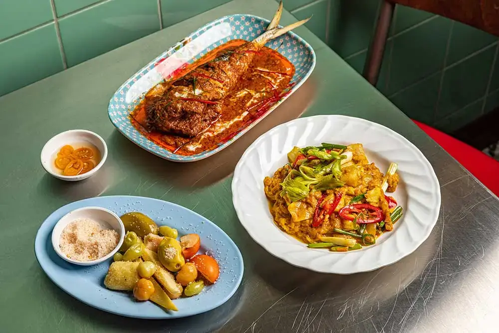 SPEEDBOAT BAR, Chinatown - 50% off food until 8th October